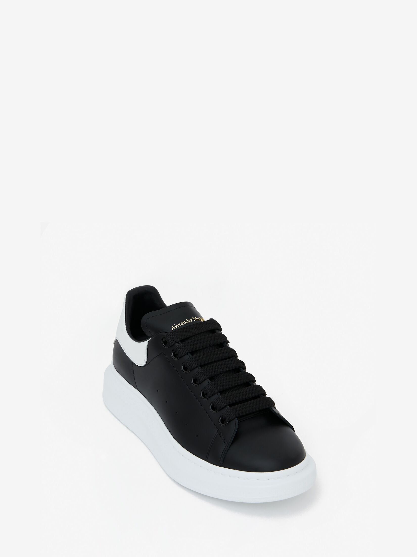 Men's Oversized Sneaker in Black/White | Alexander McQueen US