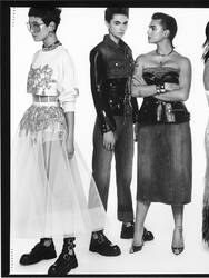 Alexander McQueen | Designer Fashion and Luxury Clothing
