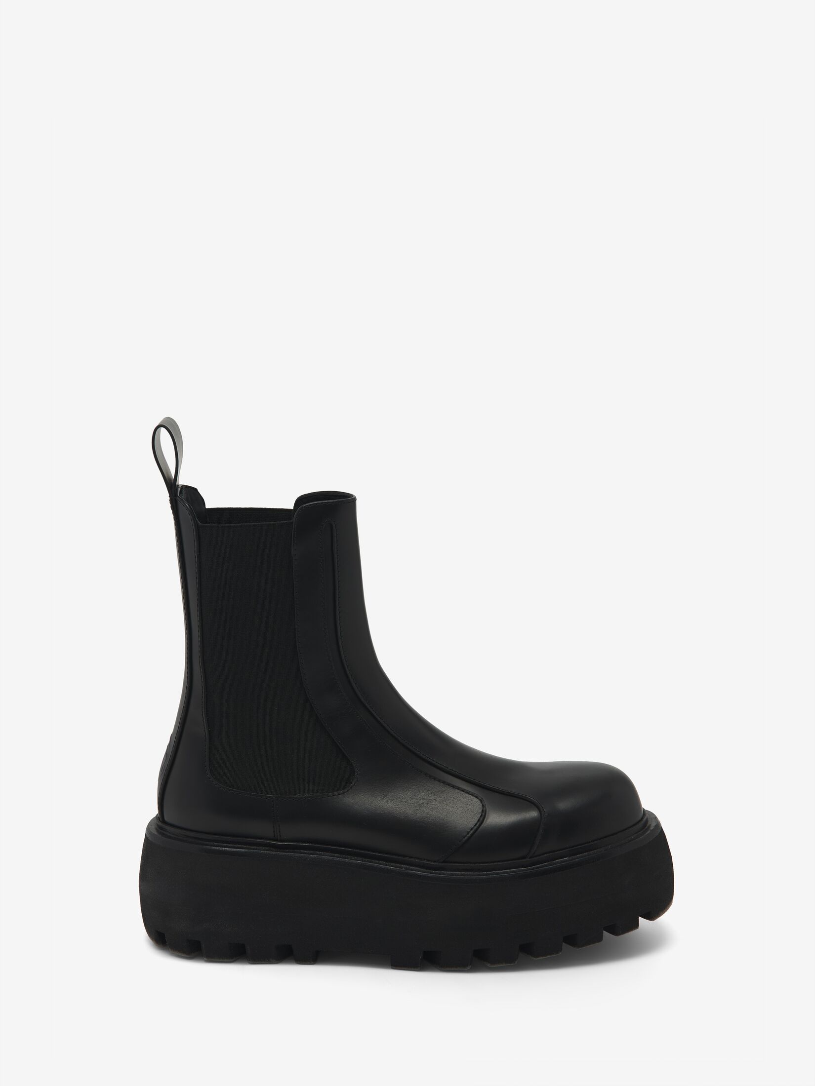 Sofa Chelsea Boot Black for Women | Alexander McQueen